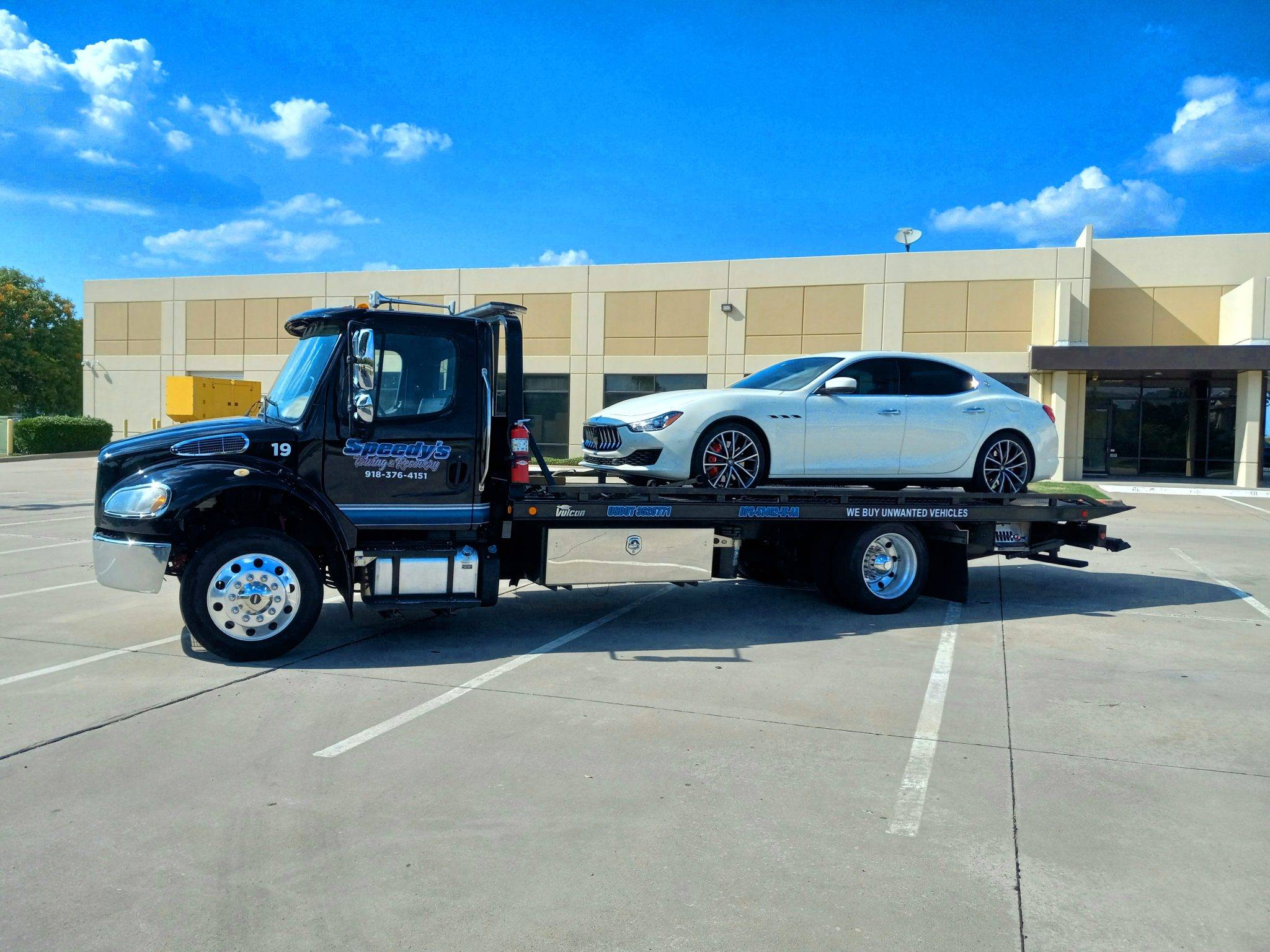 Speedy's Towing & Recovery – Tulsa's Trusted Roadside Heroes 24/7